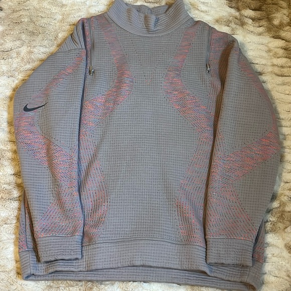 Nike | Tops | Barely Worn Nike Mock Neck | Poshmark